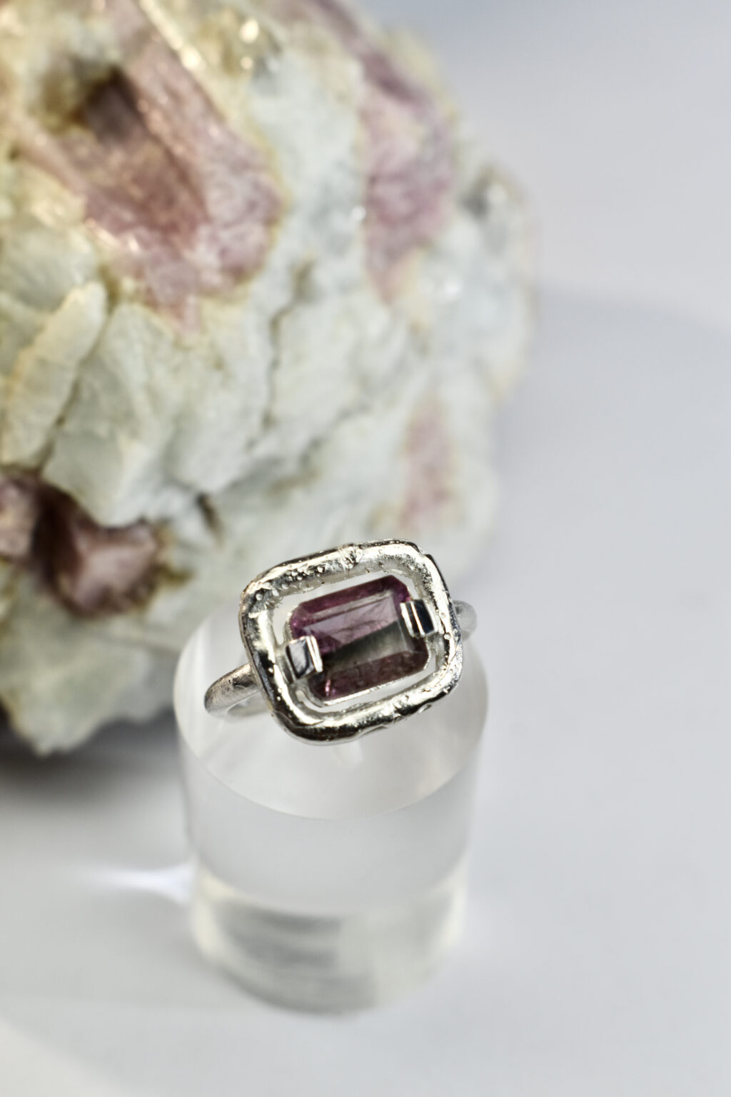 Zilveren ring met toermalijn - Nico Taeymans